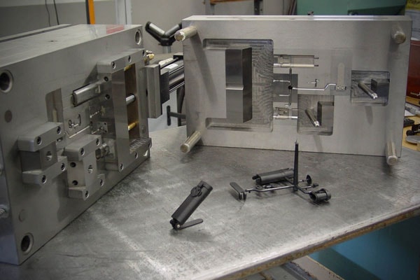 Injection Molds & Prototype Machine Parts - KK Mold Design and Machining
