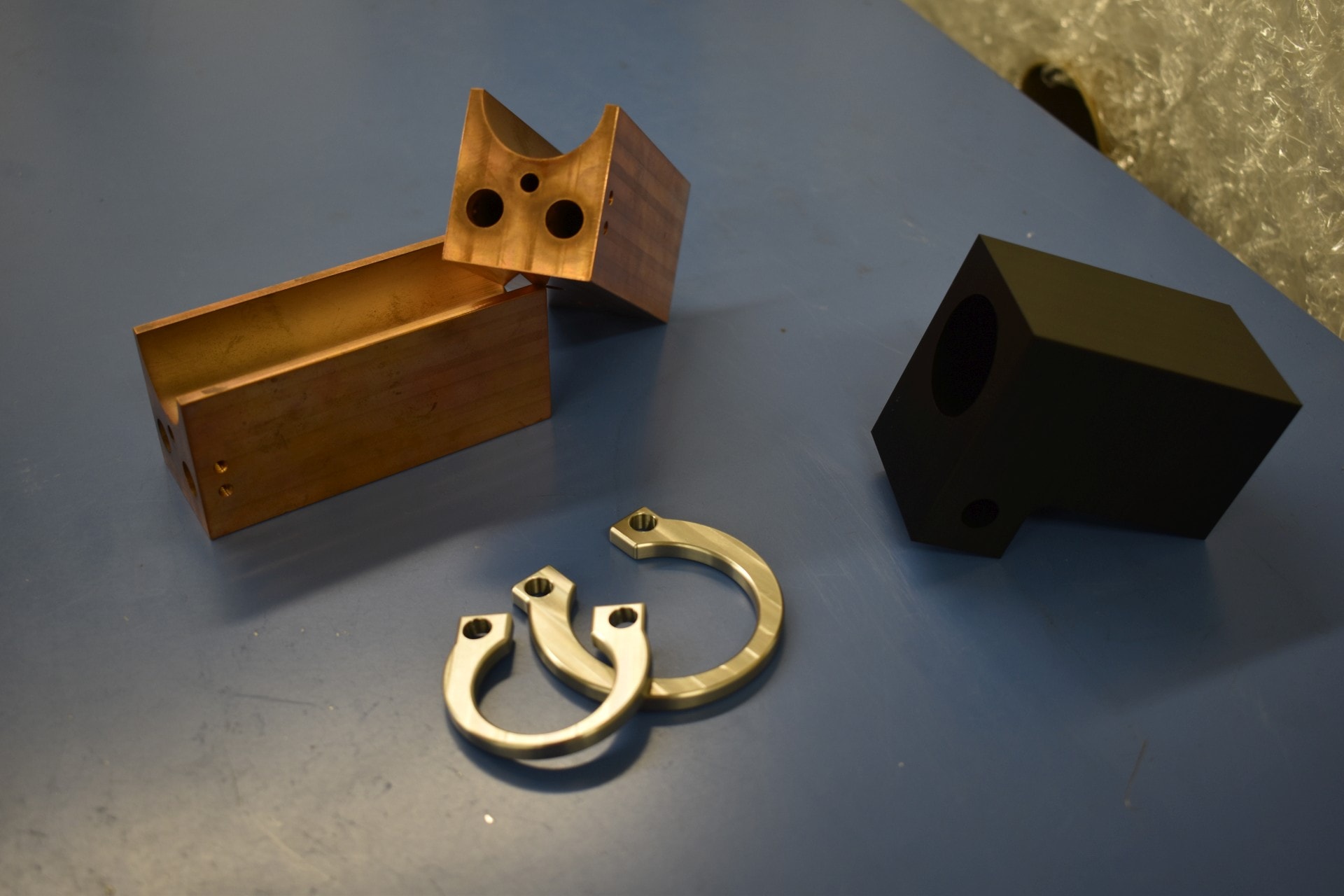 Close Tolerance Prototyping - KK Mold Design and Machining